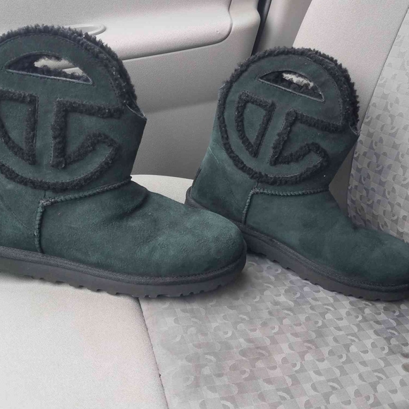 Rare Special Limited Edition UGG X Telfar Black Boots